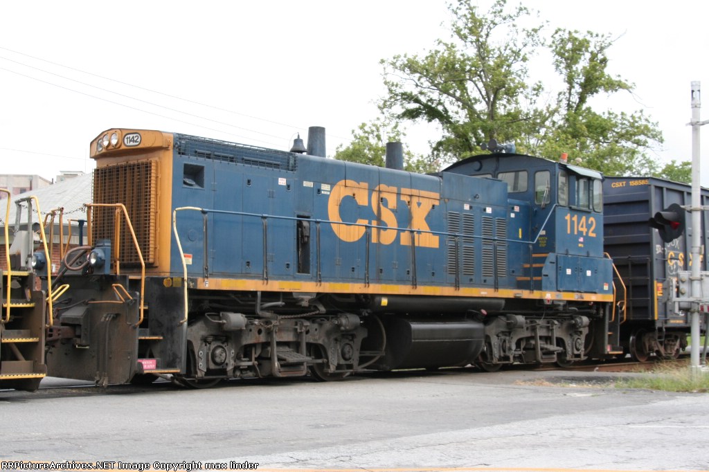 CSX 1142